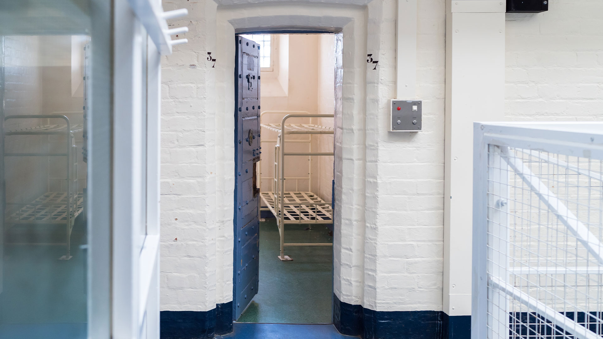 Prisoners could earn early parole through good behaviour and working ...