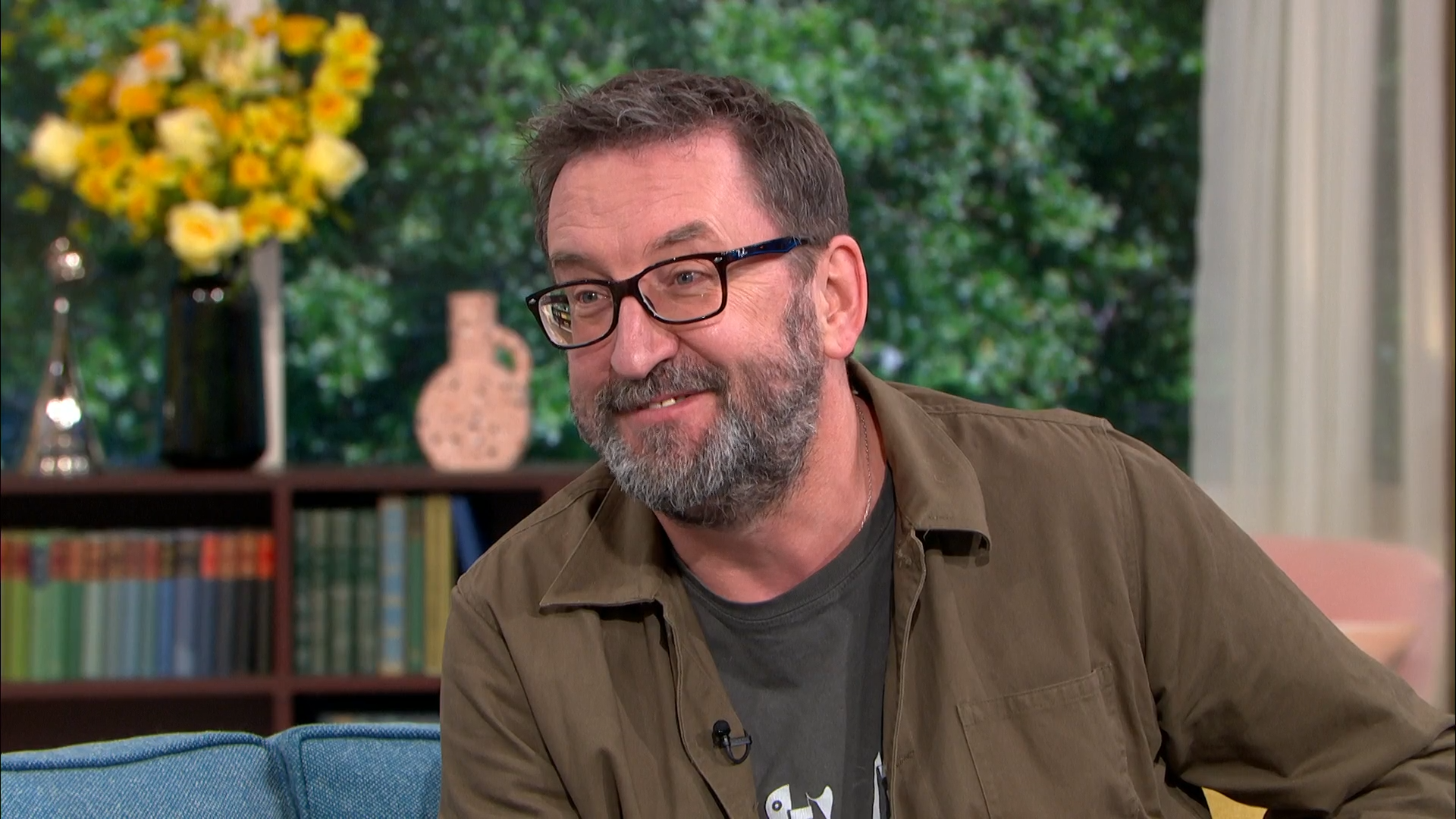 Can we join his 1% club? It's comedy favourite Lee Mack | This Morning
