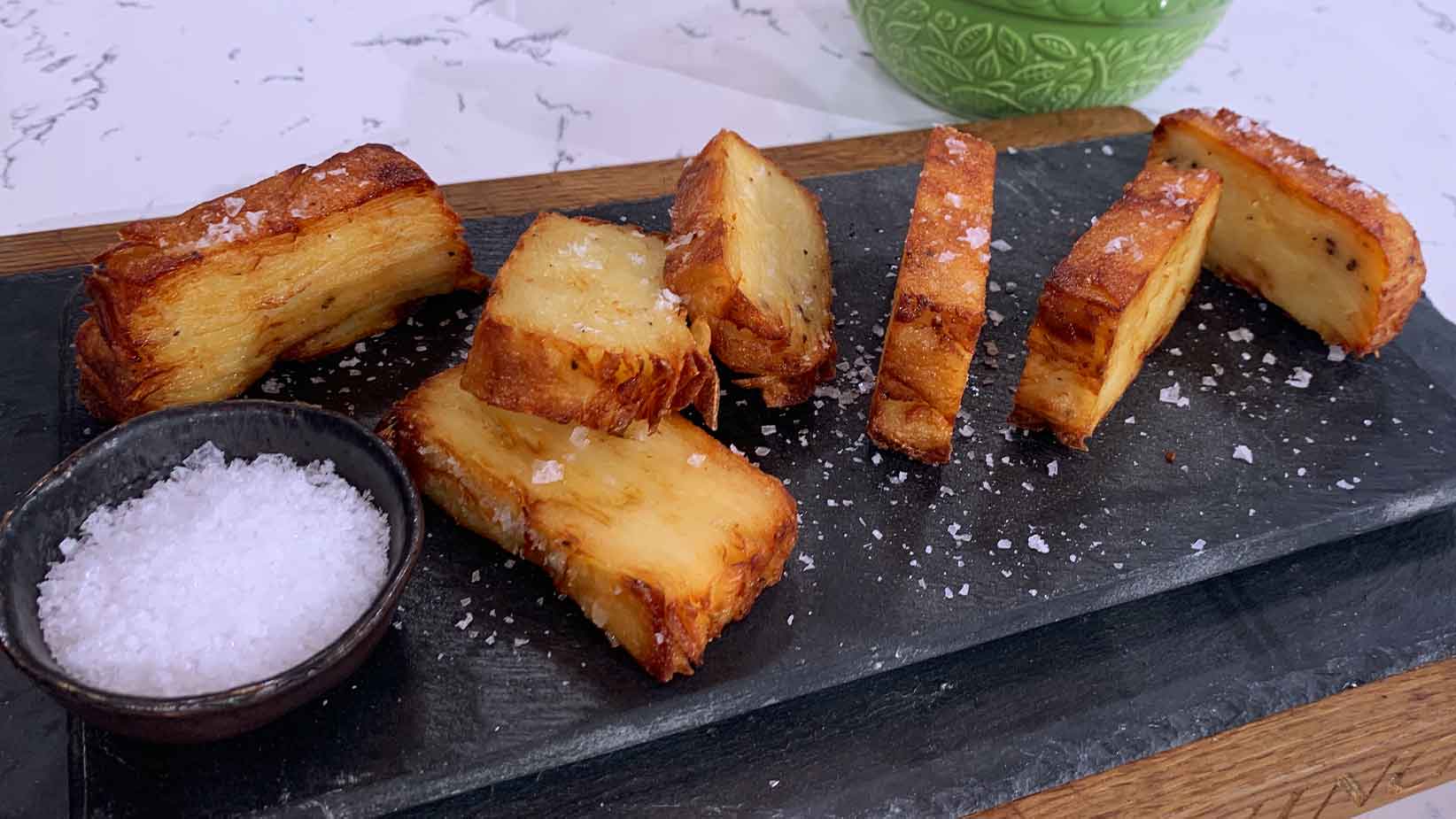 The Potato Queen shows us how to make the perfect roast potatoes | This ...