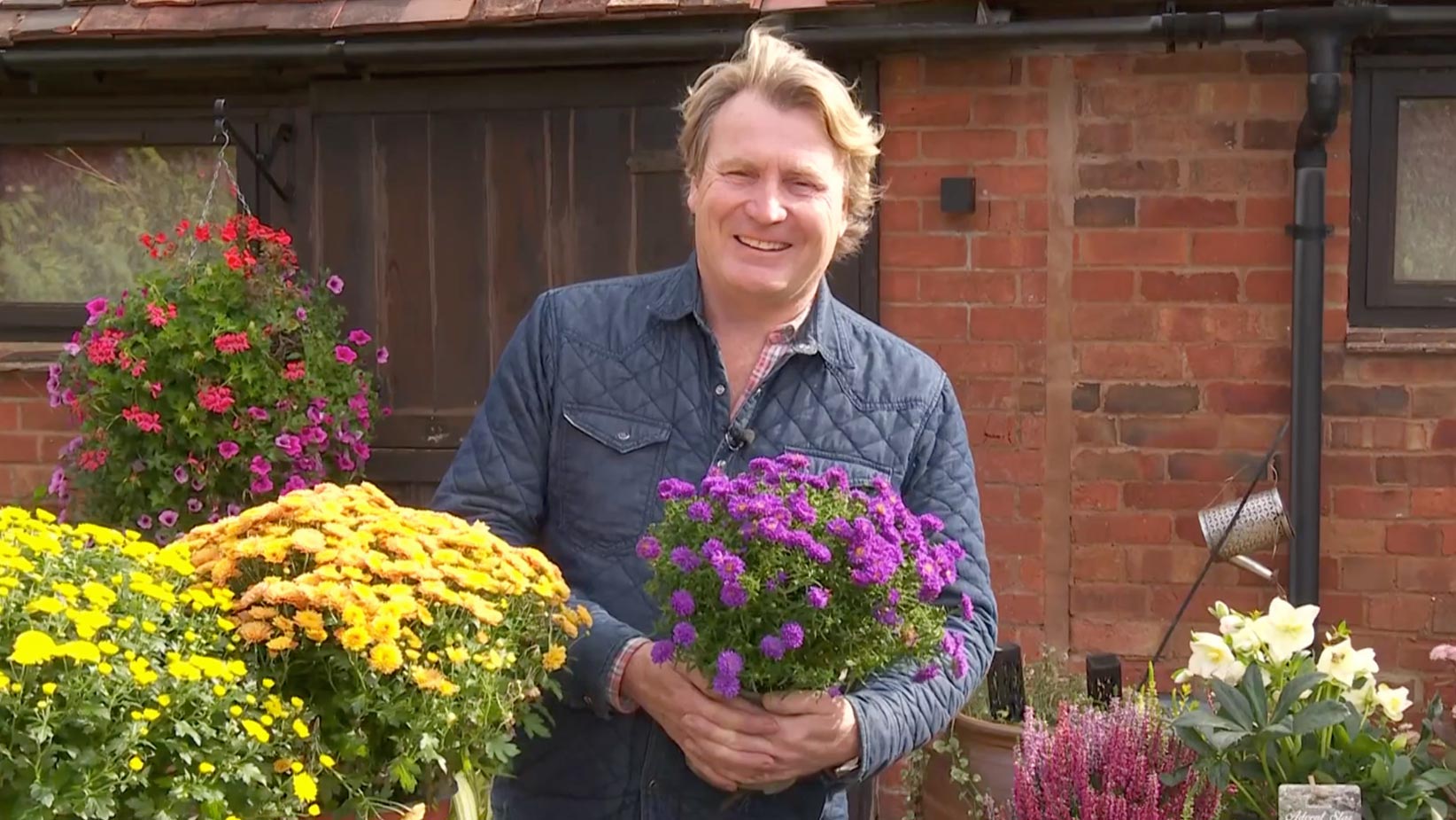 Your autumn gardening checklist with garden expert David Domoney | This ...