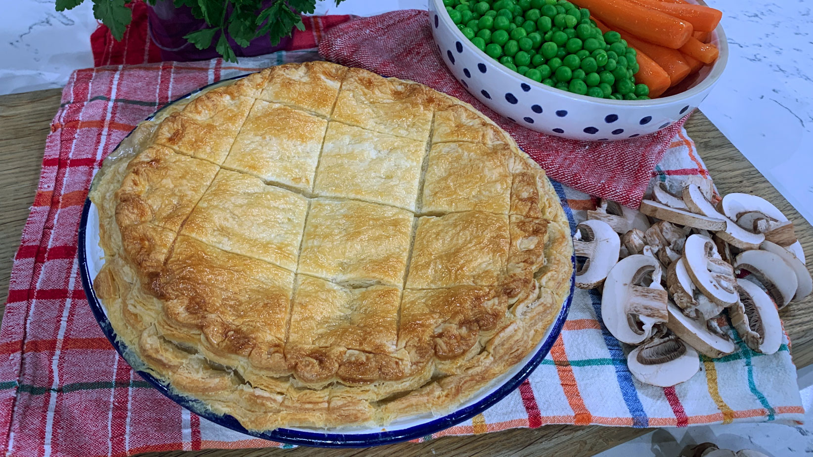 Suzanne Mulholland’s comforting chicken pie | This Morning