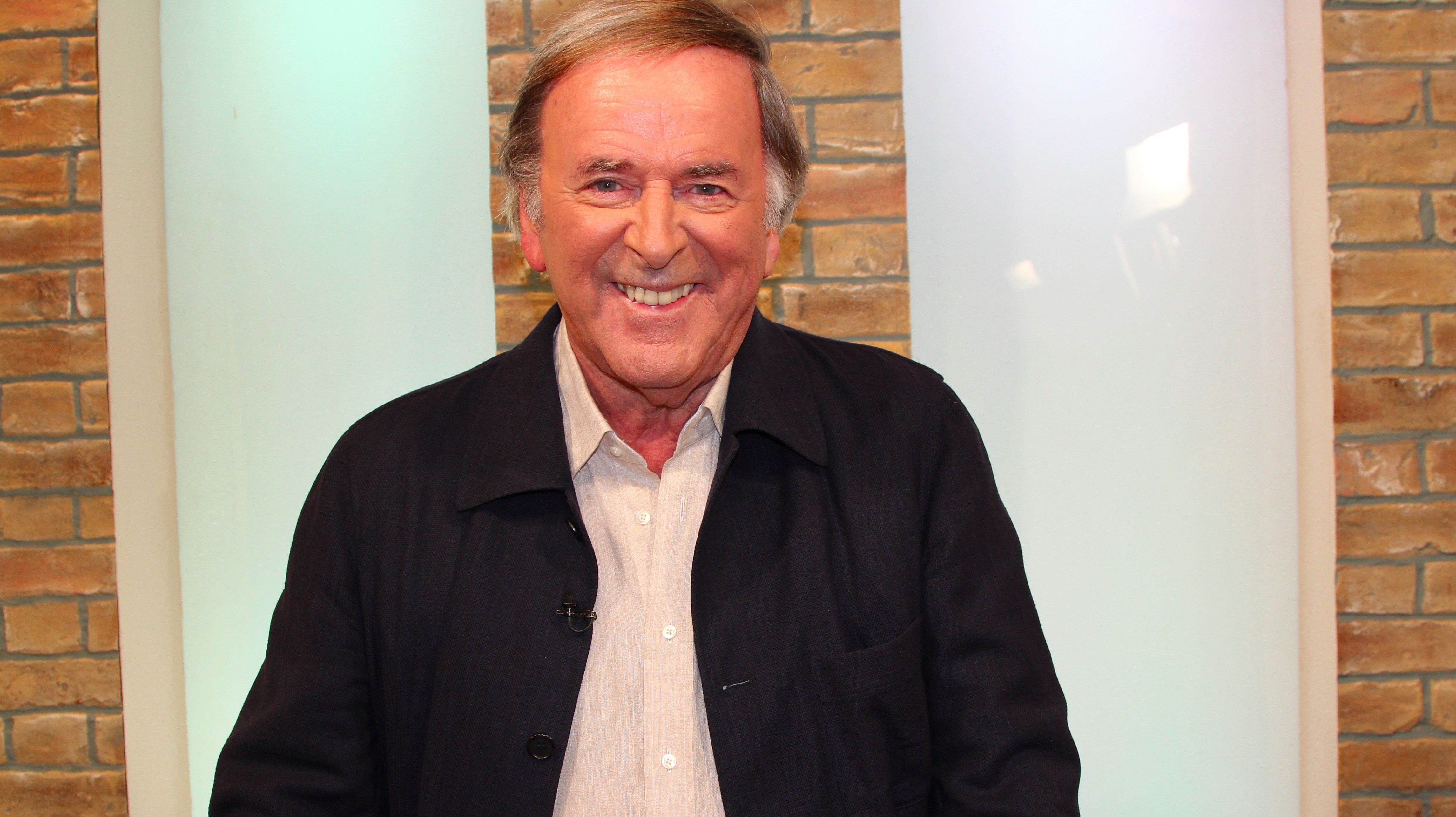 Flags at the ready for Terry Wogan | This Morning