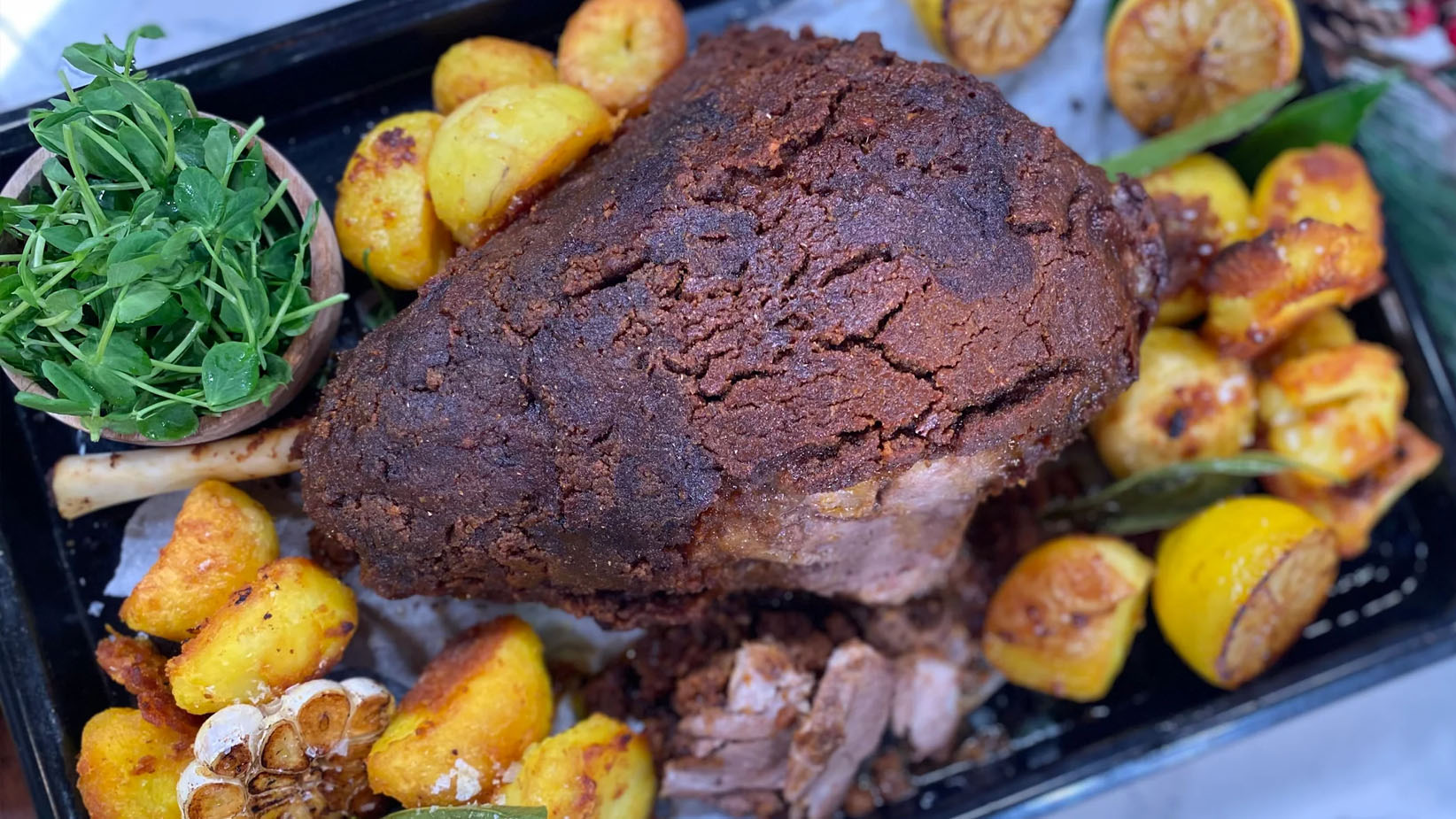Nisha's Gingerbread Lamb | This Morning