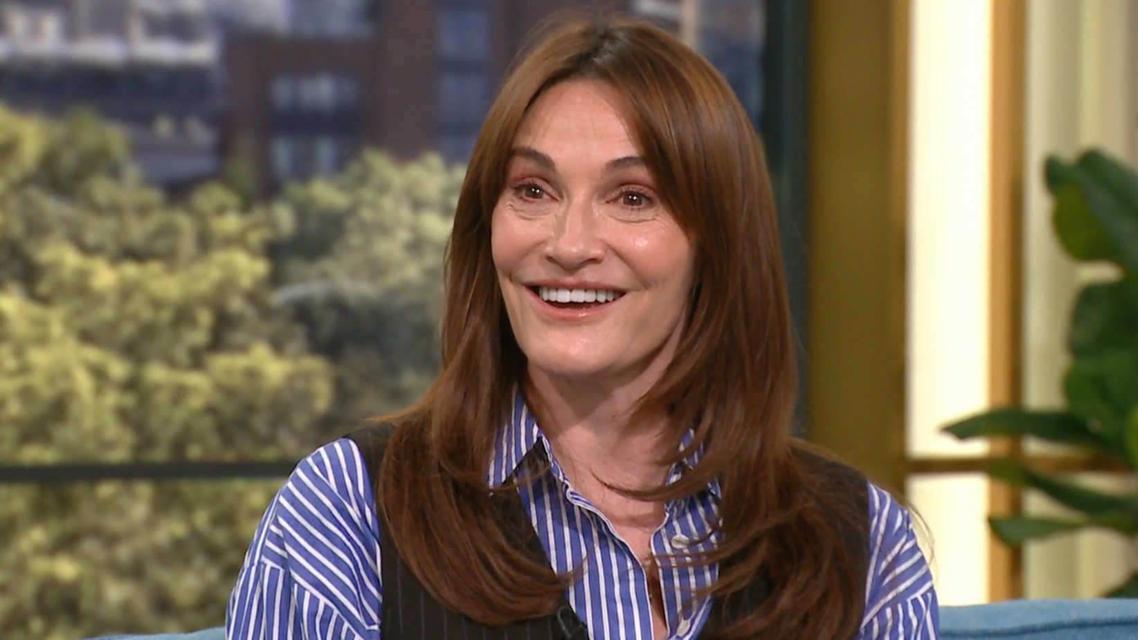 Sarah Parish stars in the police comedy 'Piglets' | This Morning