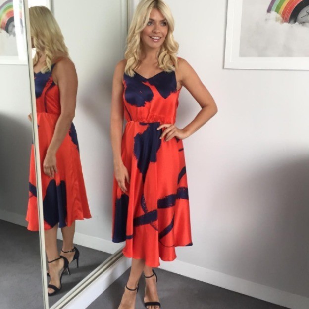 Steal Holly's strappy summer style | This Morning