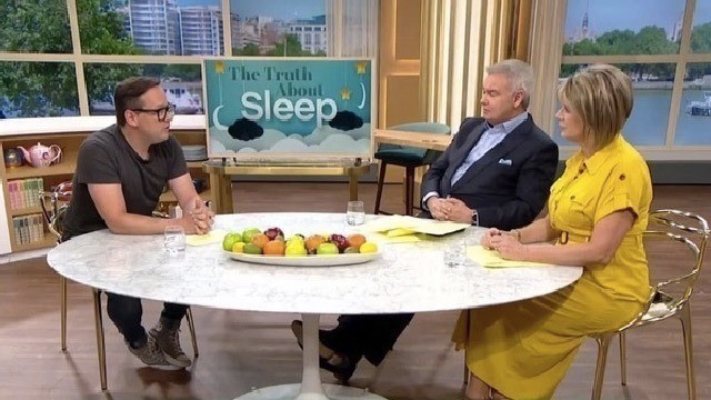 Top tips to help you sleep better at night | This Morning
