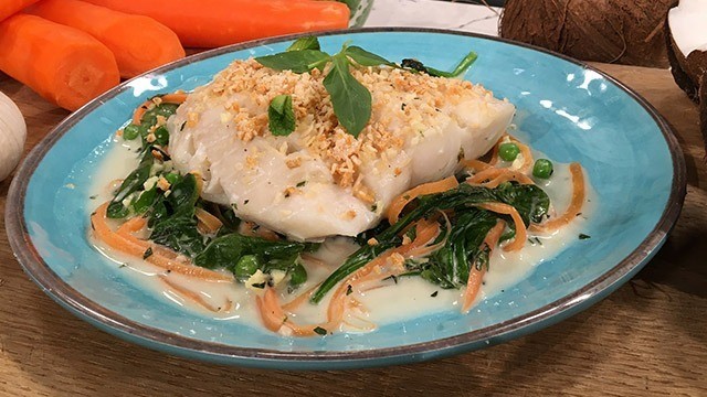 Phil's haddock steamed with ginger and coconut parcels | This Morning