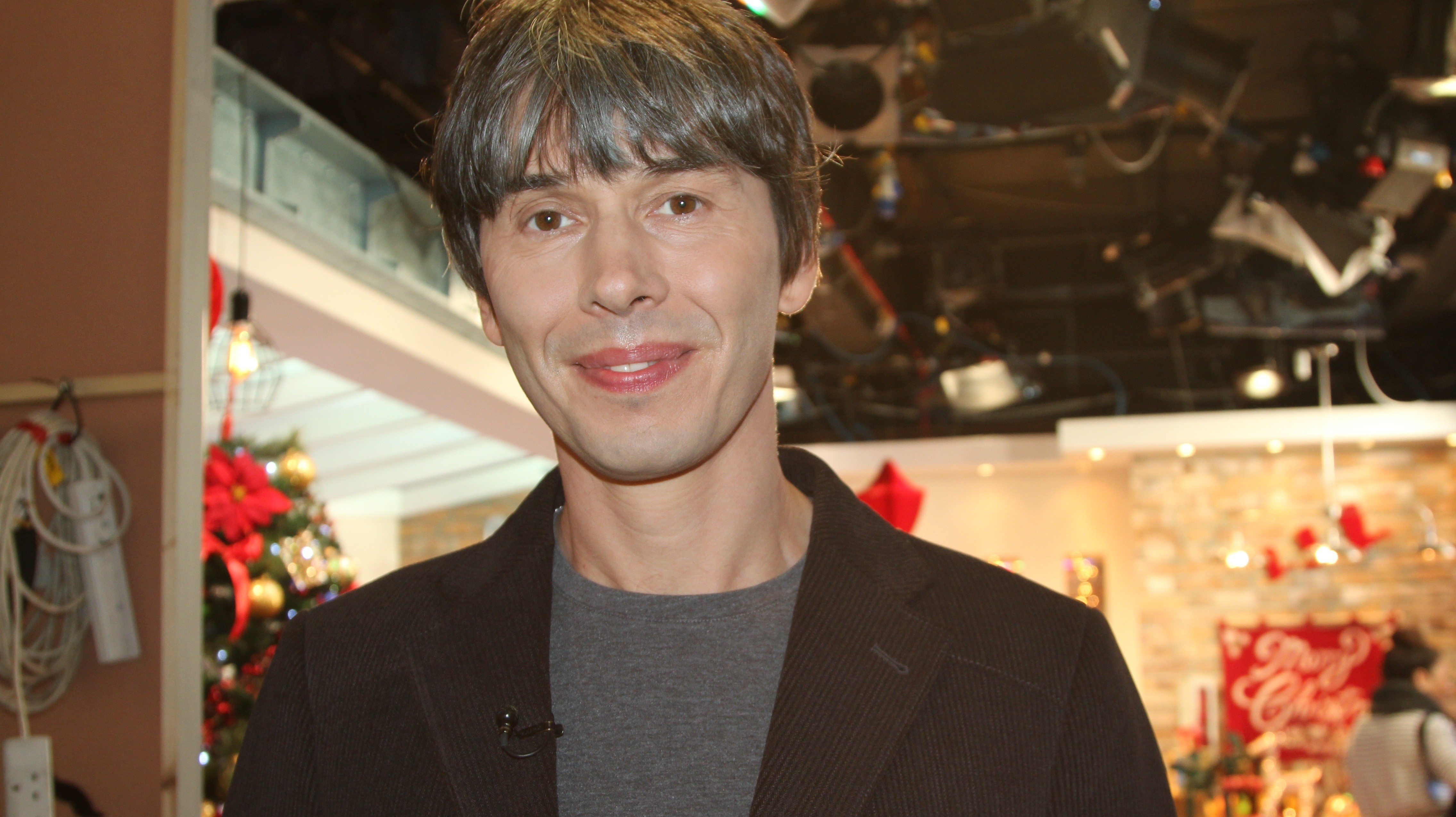 Brian Cox shares secrets to the solar system | This Morning