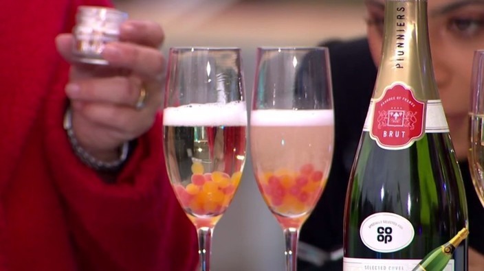 Celebrate with the best festive fizz | This Morning