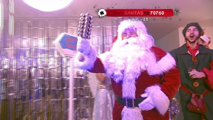 Rylan throws our Text Santa bash! | This Morning