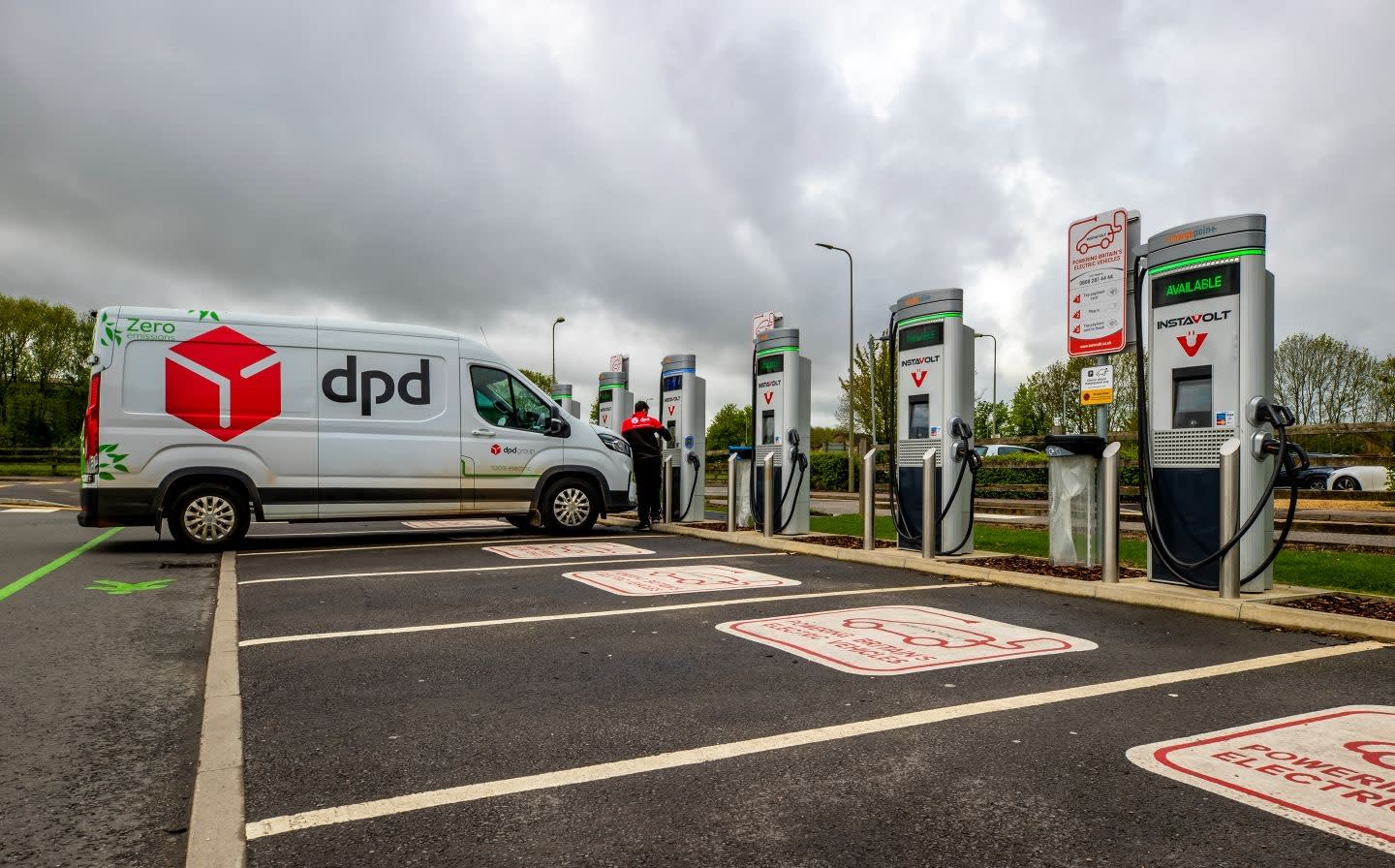 Allstar signs EV partnership with DPD to accelerate fleet ...