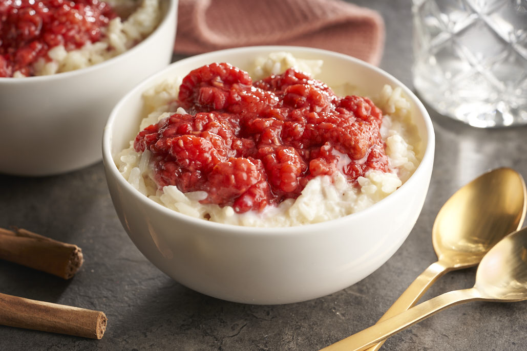 Rijstpudding met frambozen, kaneel en sinaasappel | Recepten | PLUS