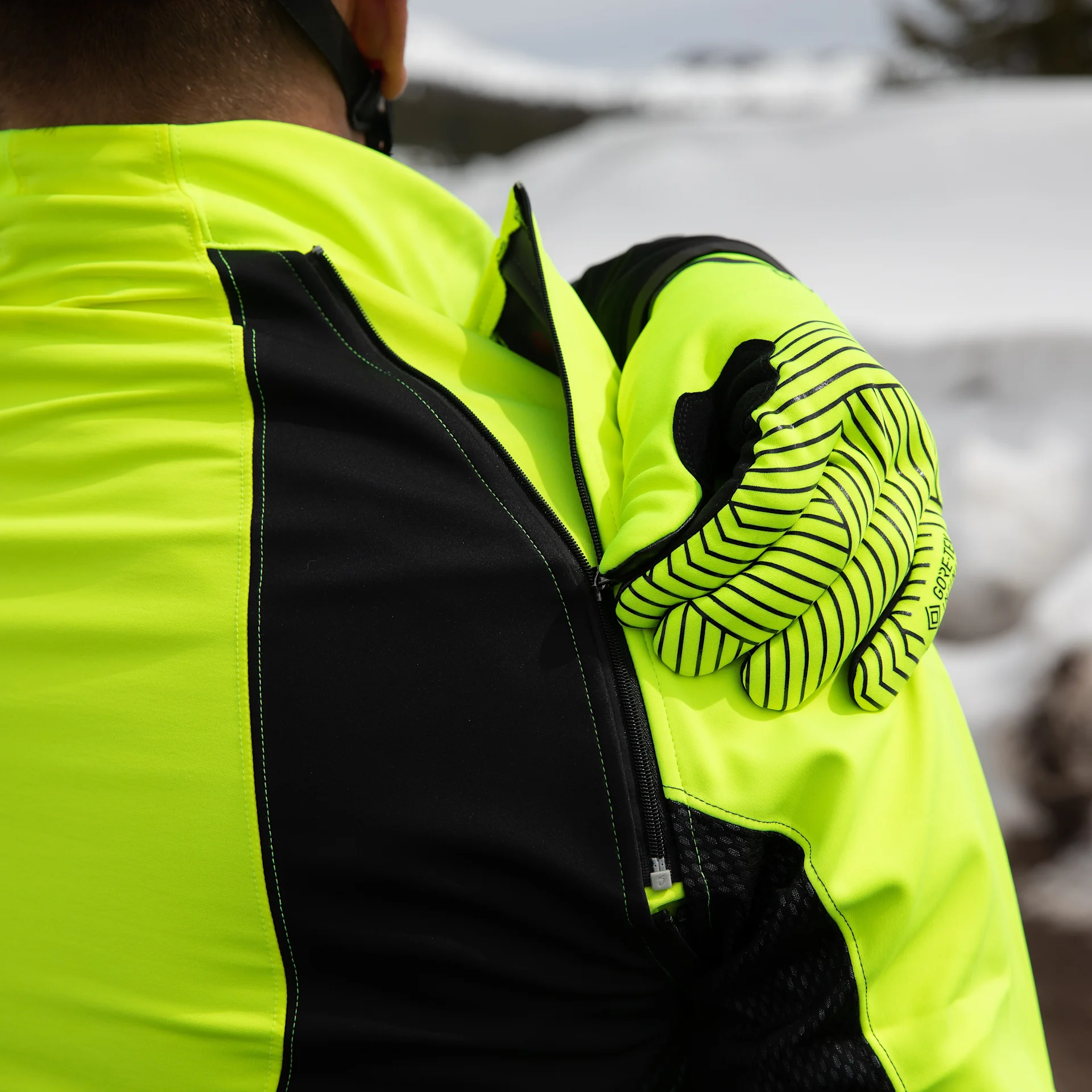 Phantom WINDSTOPPER® Jacket Mens | GOREWEAR US