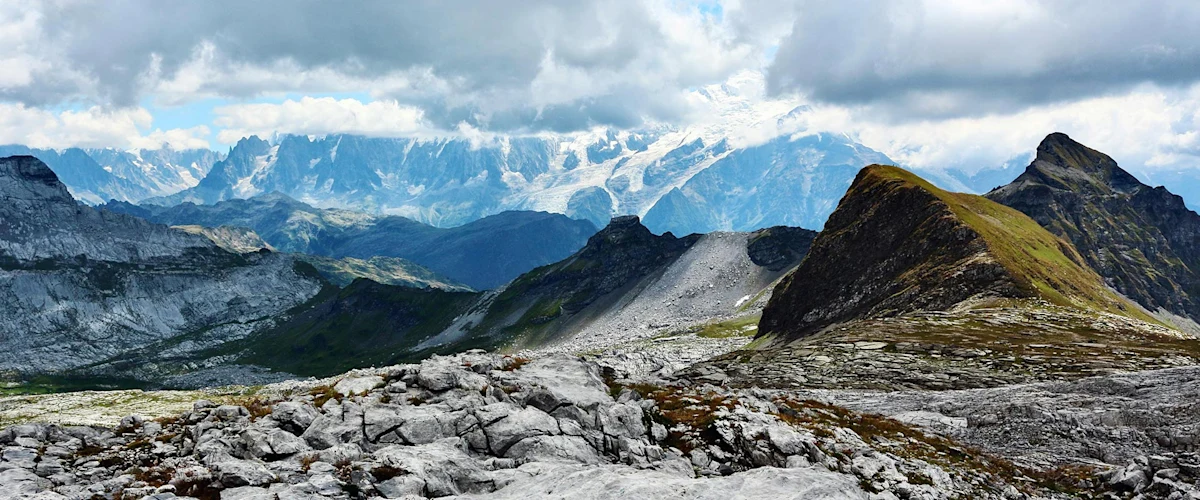 50+ UTMB Events. 1 Passion. Your 2025 Race Guide | GOREWEAR PORTUGAL