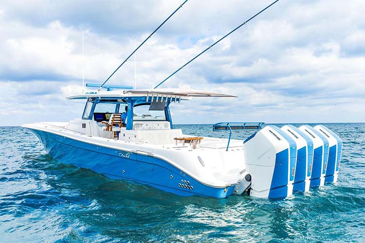 Discover Center Console Yachts - YachtWorld