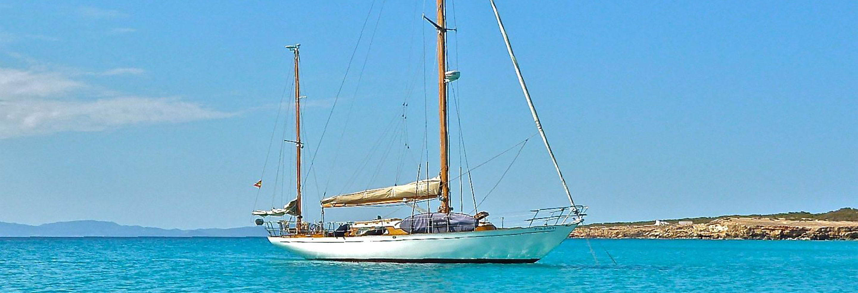 Discover Classic Sailboats - YachtWorld