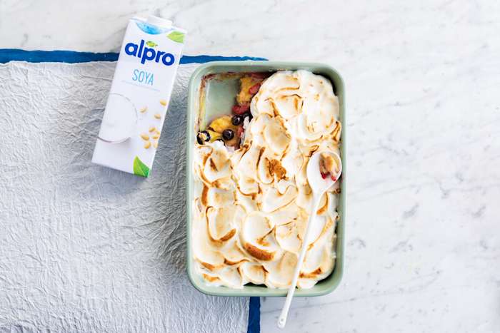 Fruity Meringue Pudding | Alpro