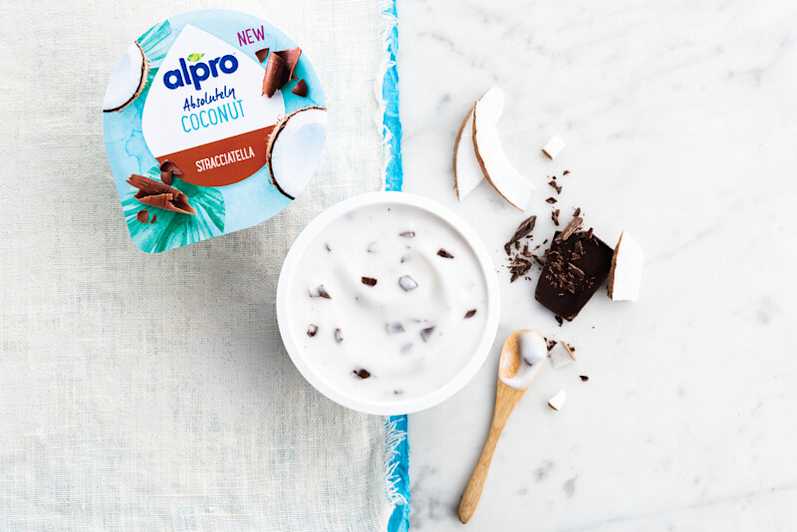 Alpro va a por todas con más coco y frutas | Alpro