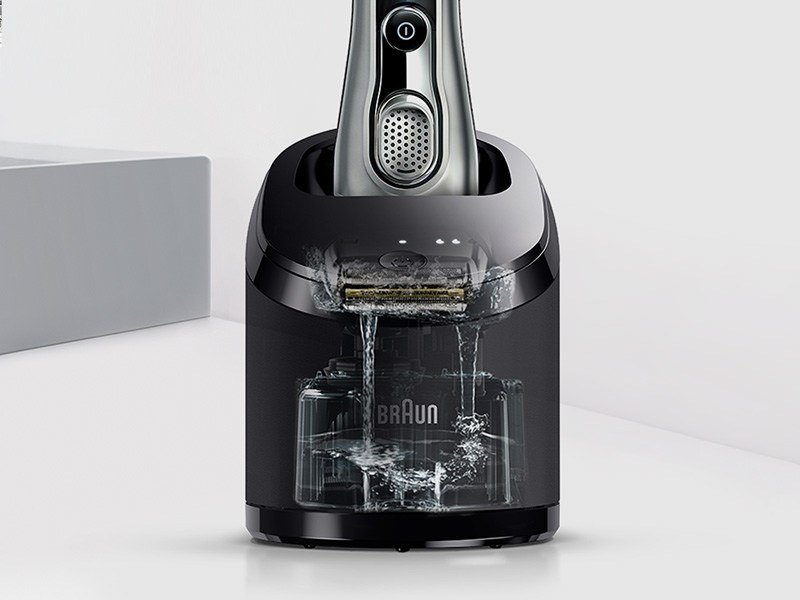 Como limpar a sua máquina de barbear Clean and Renew da Braun | Braun