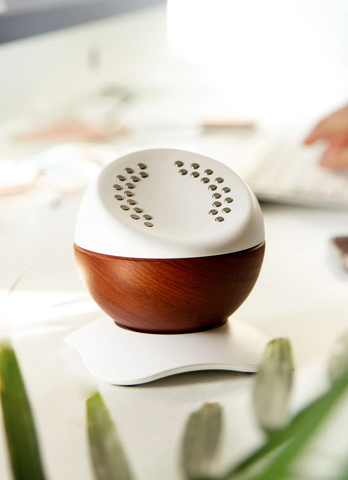 Fast Company unboxes the Core Meditation Trainer