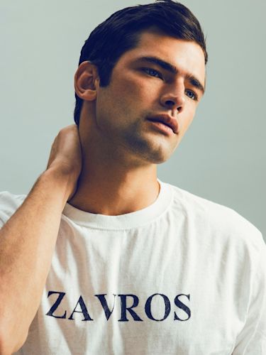 Michael Zavros — Artists — Philip Bacon Galleries