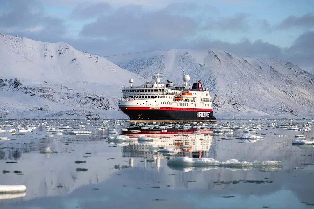 The Spirit of Svalbard | HX Hurtigruten Expeditions