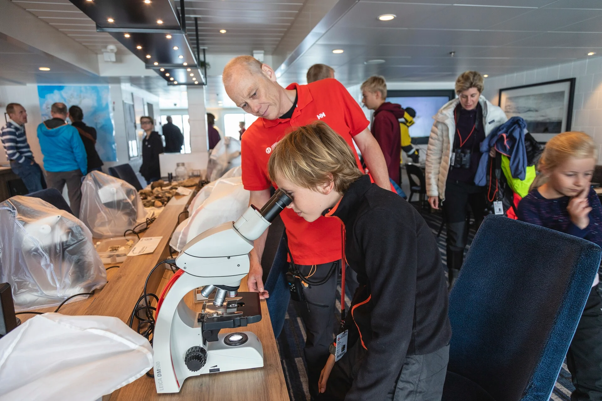 MS Spitsbergen | HX Hurtigruten Expeditions UK