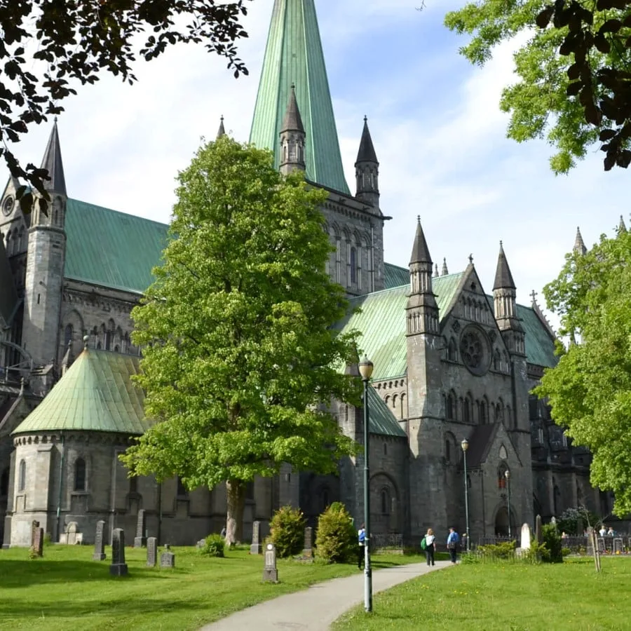 Trondheim: Nidaros Cathedral | HX Hurtigruten Expeditions AU