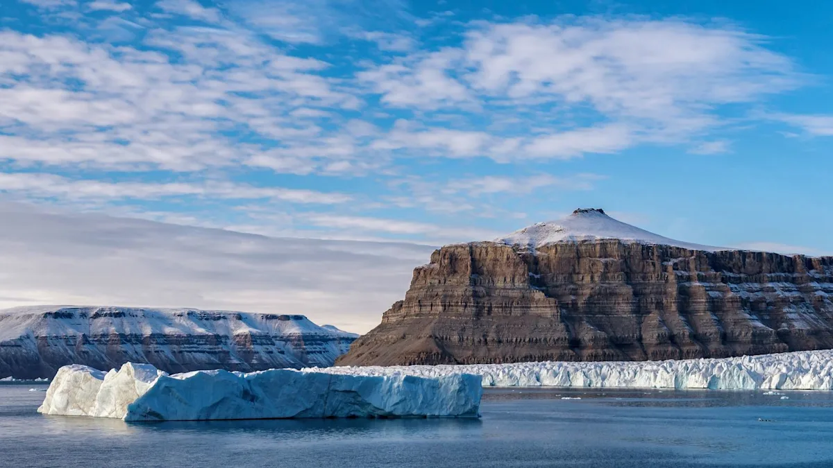 Arctic Canada and Greenland Expedition—Circumnavigating Baffin Bay | HX ...