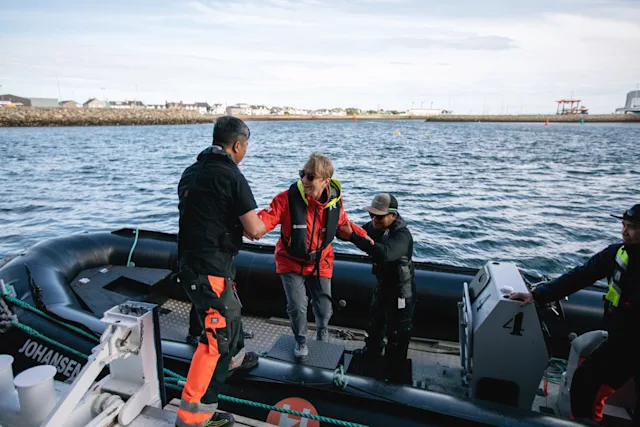 Get closer to nature with our small expedition boats | HX Hurtigruten ...