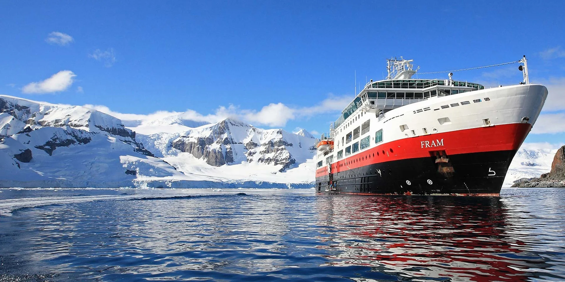 Sailing the Fram Strait | HX Hurtigruten Expeditions AU