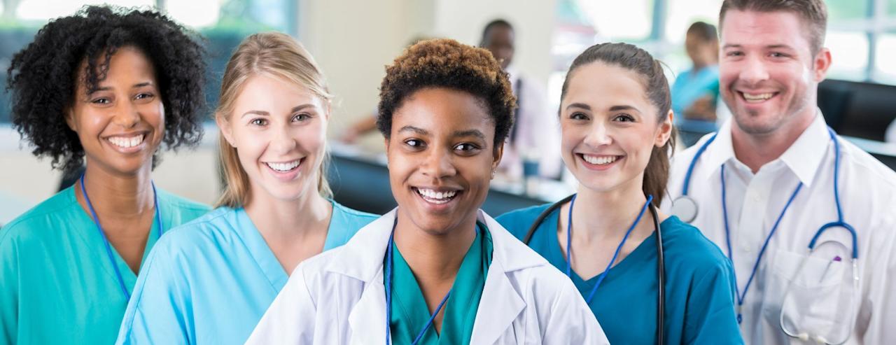 How to call Colombia from the US | WorldRemit