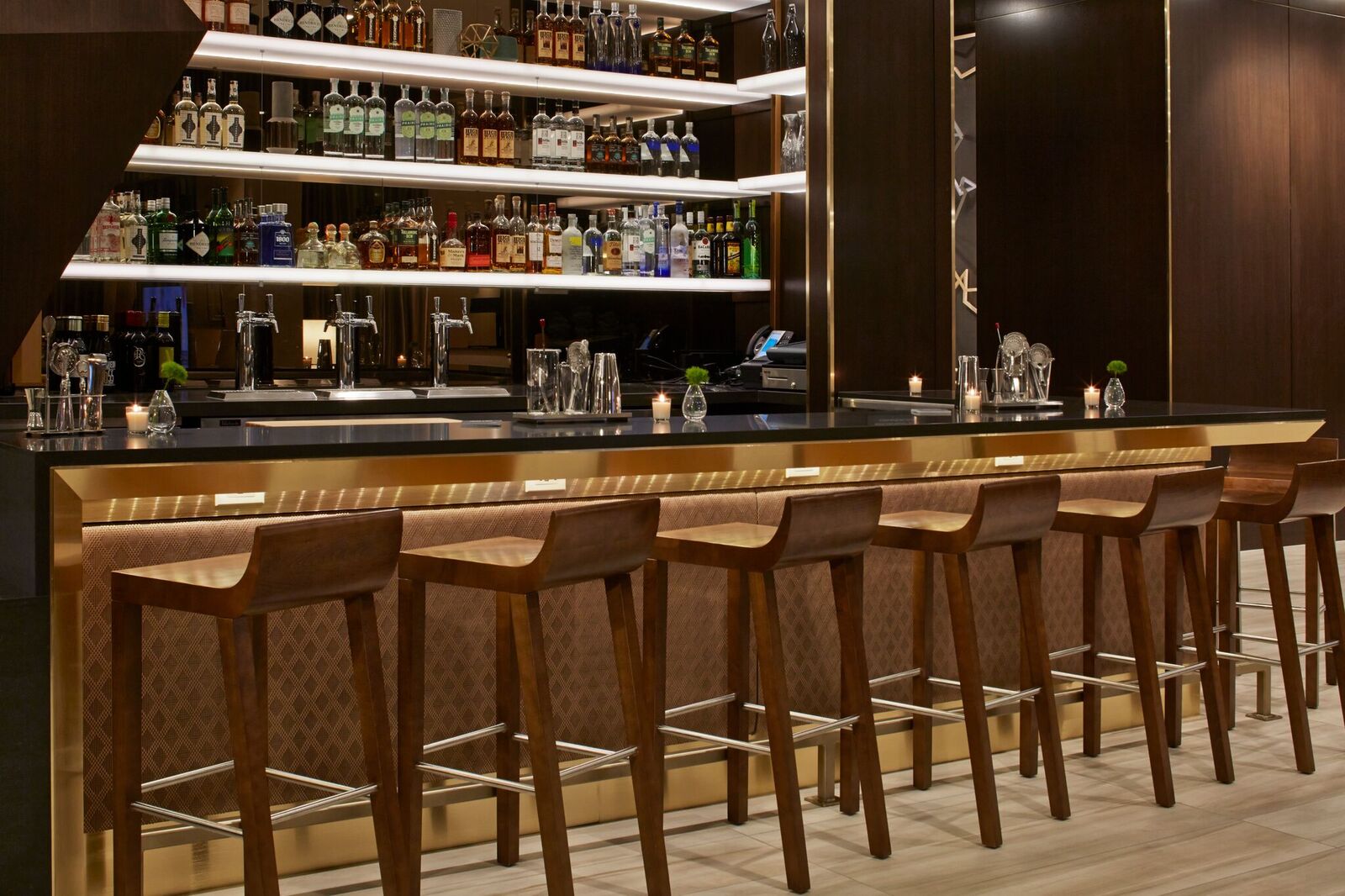 AC Hotel Minneapolis Downtown - Hennepin Arts