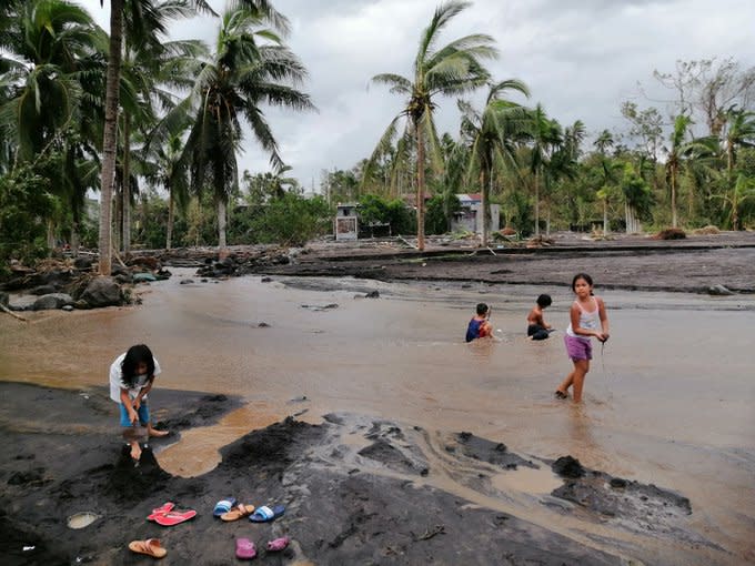 Rolly/ Ulysses Typhoon Relief | Waves for Water