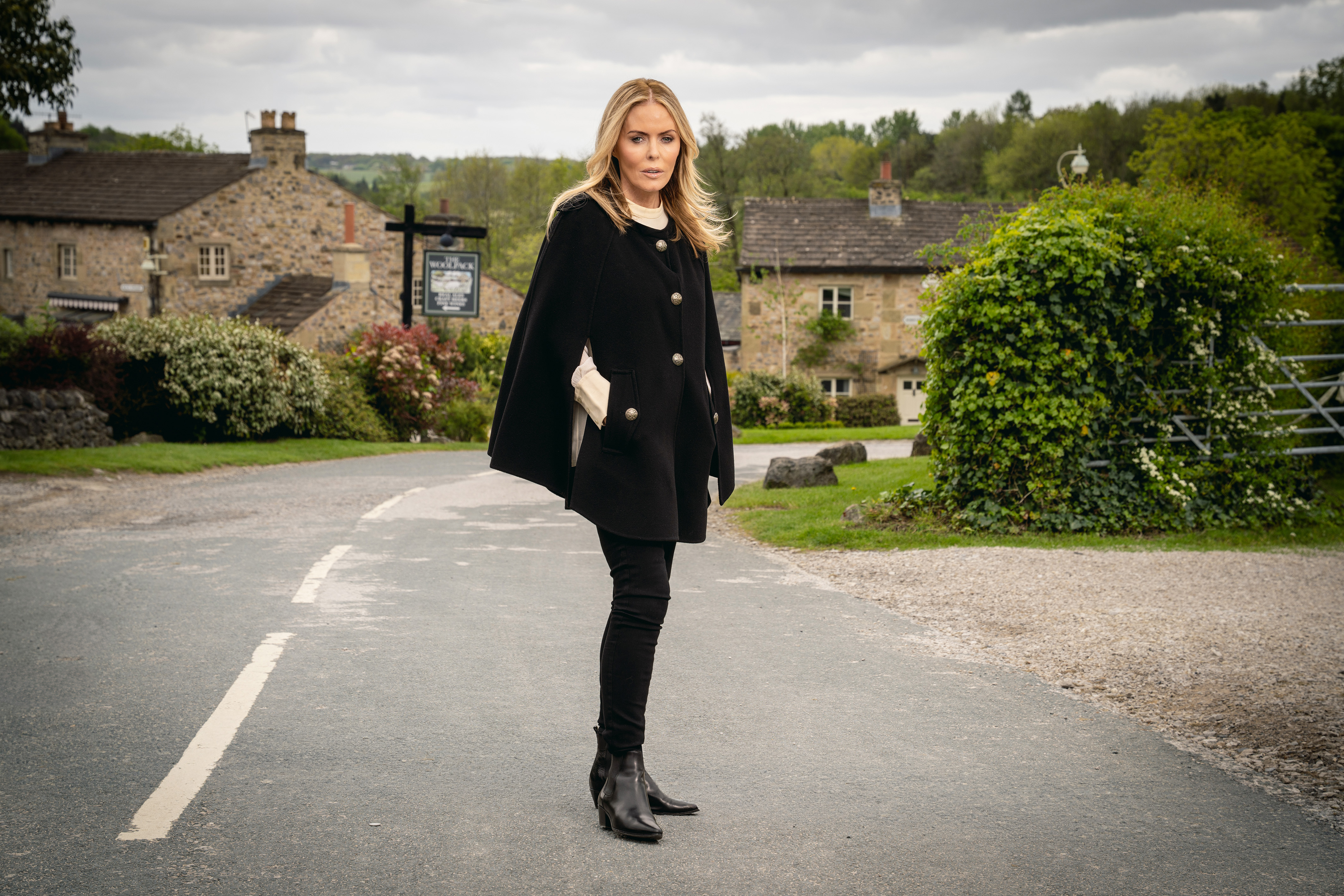 Patsy Kensit Returns! | Emmerdale