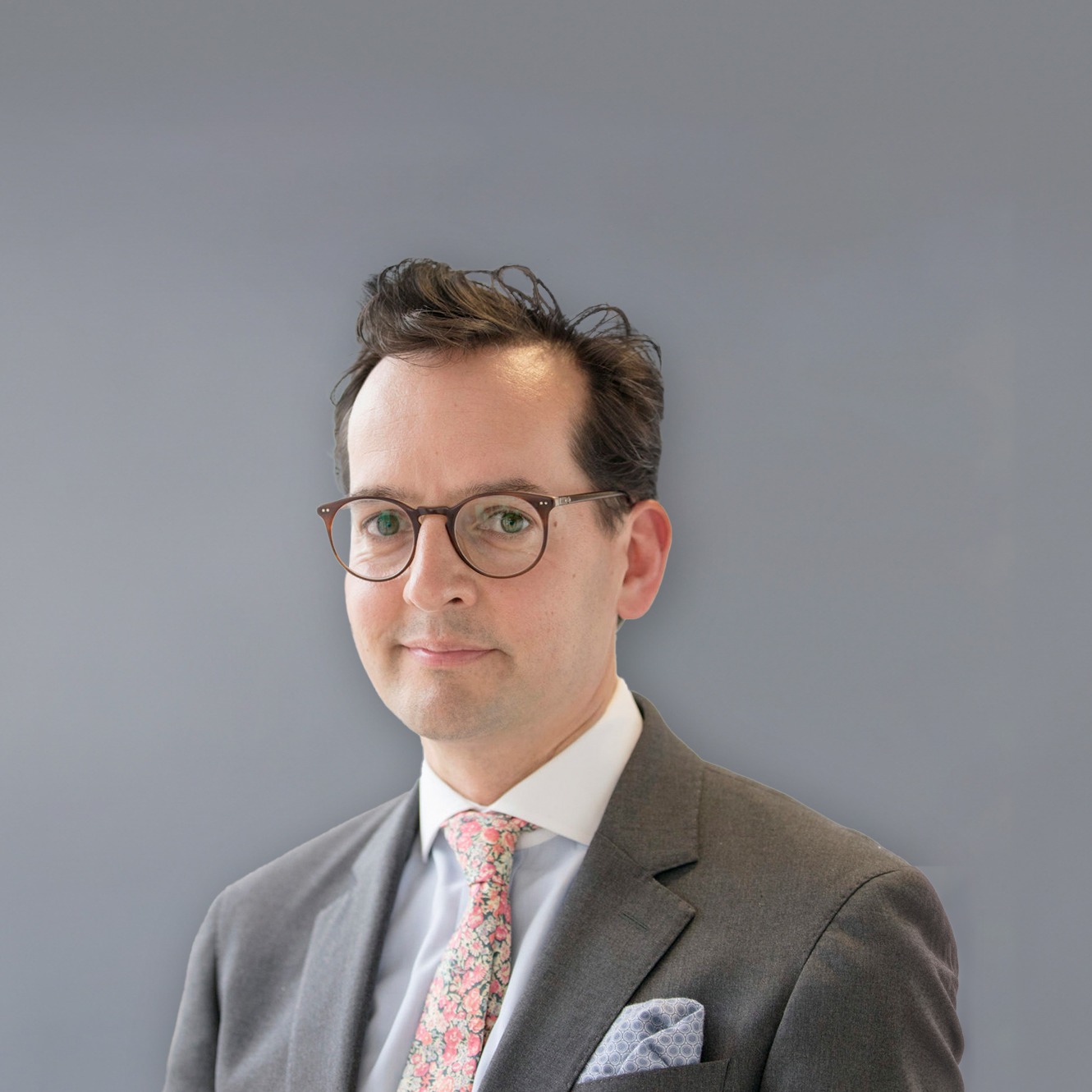 Mr. John Butler | Consultant Gynaecological Surgeon | LIPS Battersea