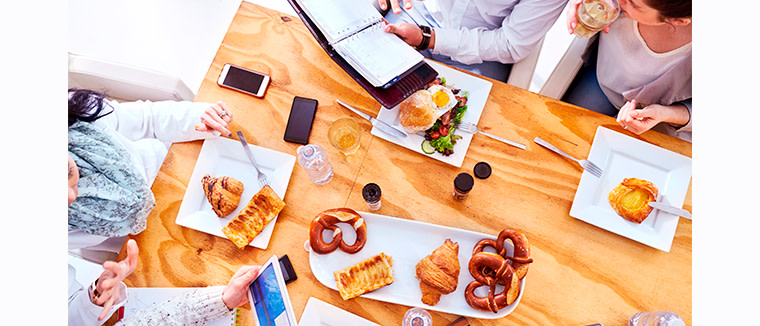 Deliverect | How to manage and respond to your restaurant reviews