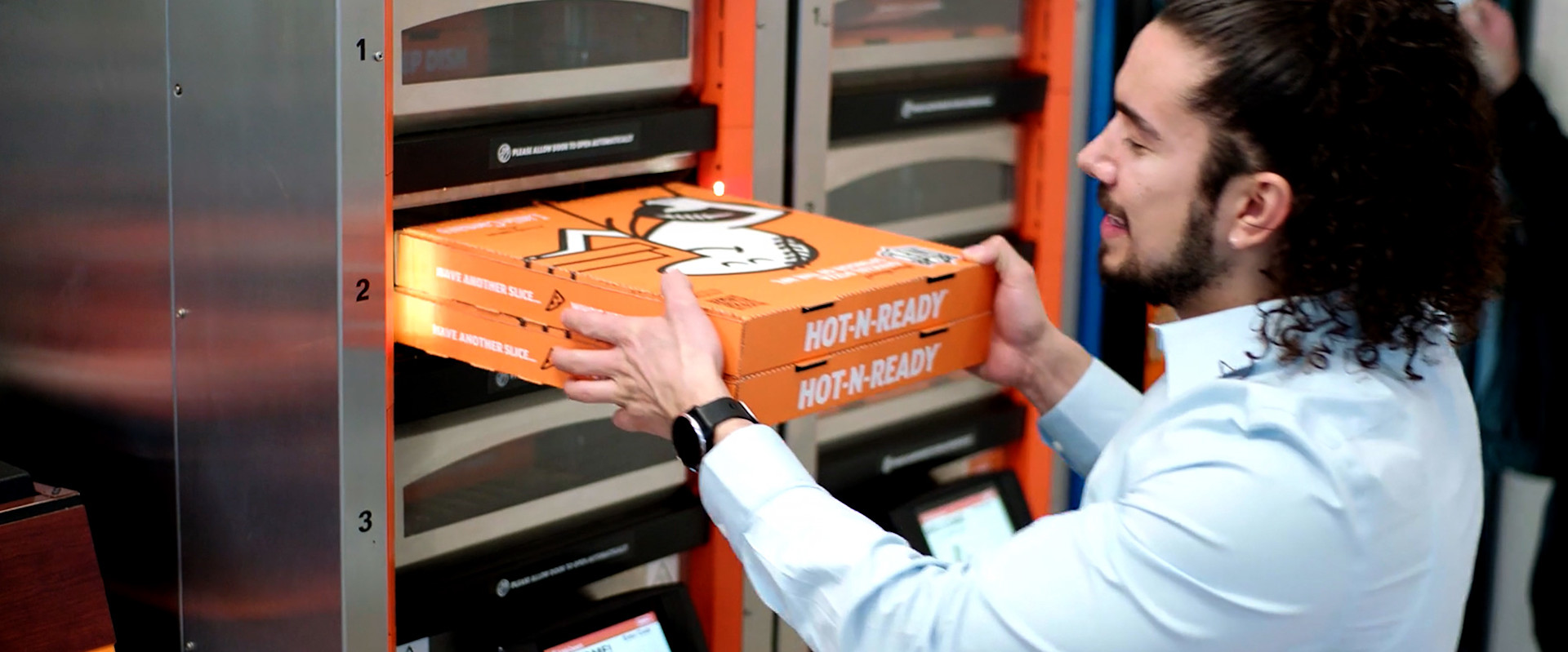 Deliverect | Custom Integrations Propel Little Caesars' Global Delivery