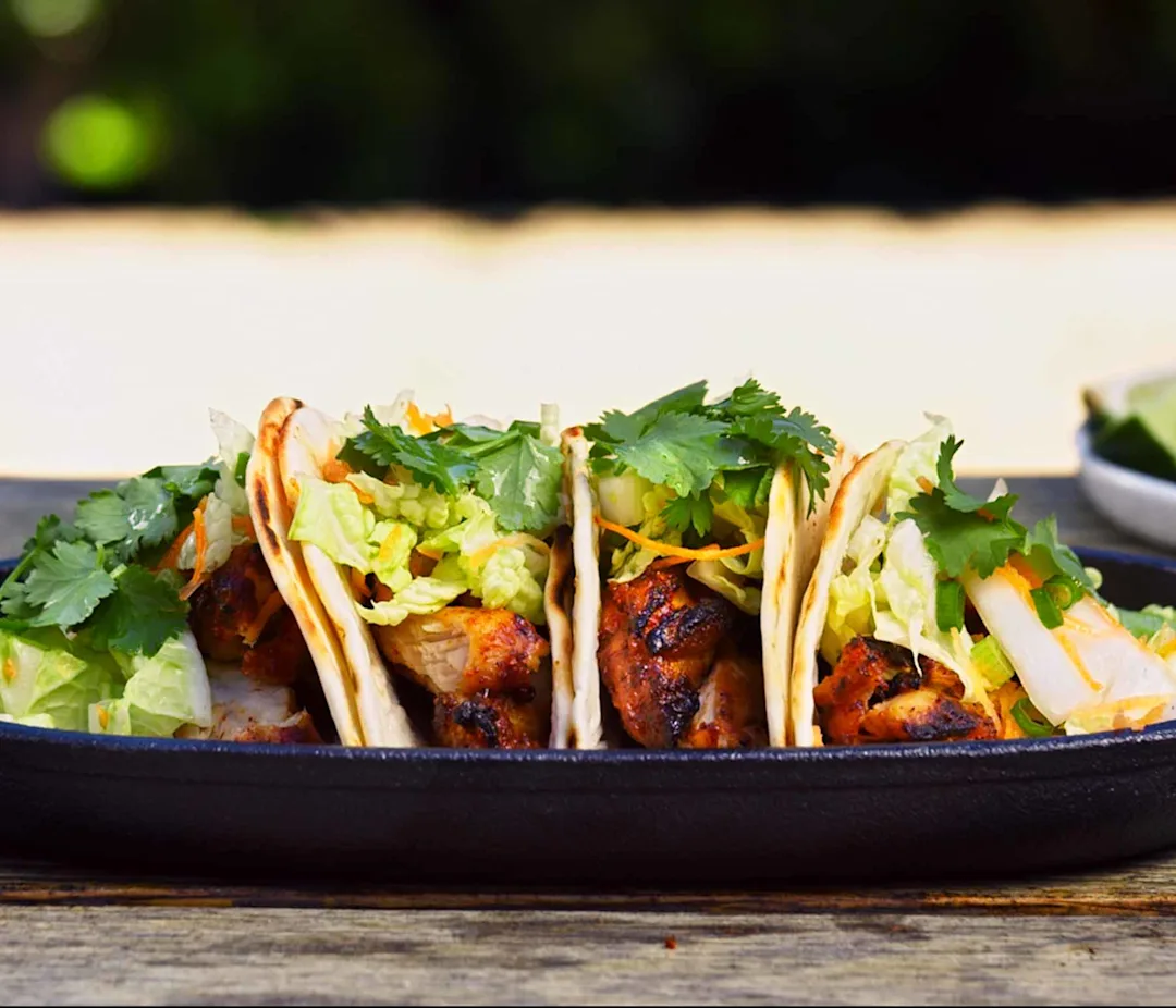 Grilled Korean Koja Tacos Recipe | Kingsford™