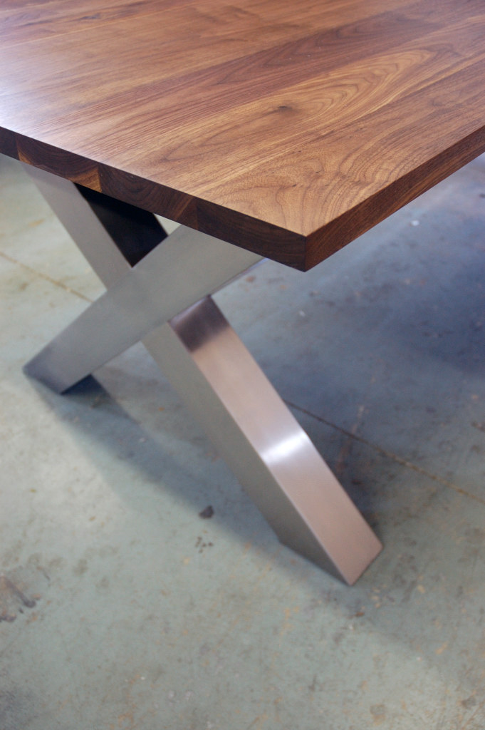 X-Base Table | Stylegarage