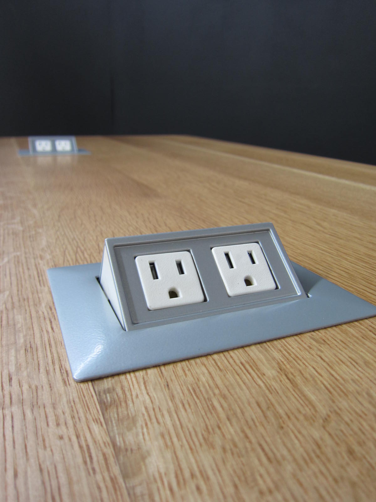 X-Base Boardroom Table | Stylegarage