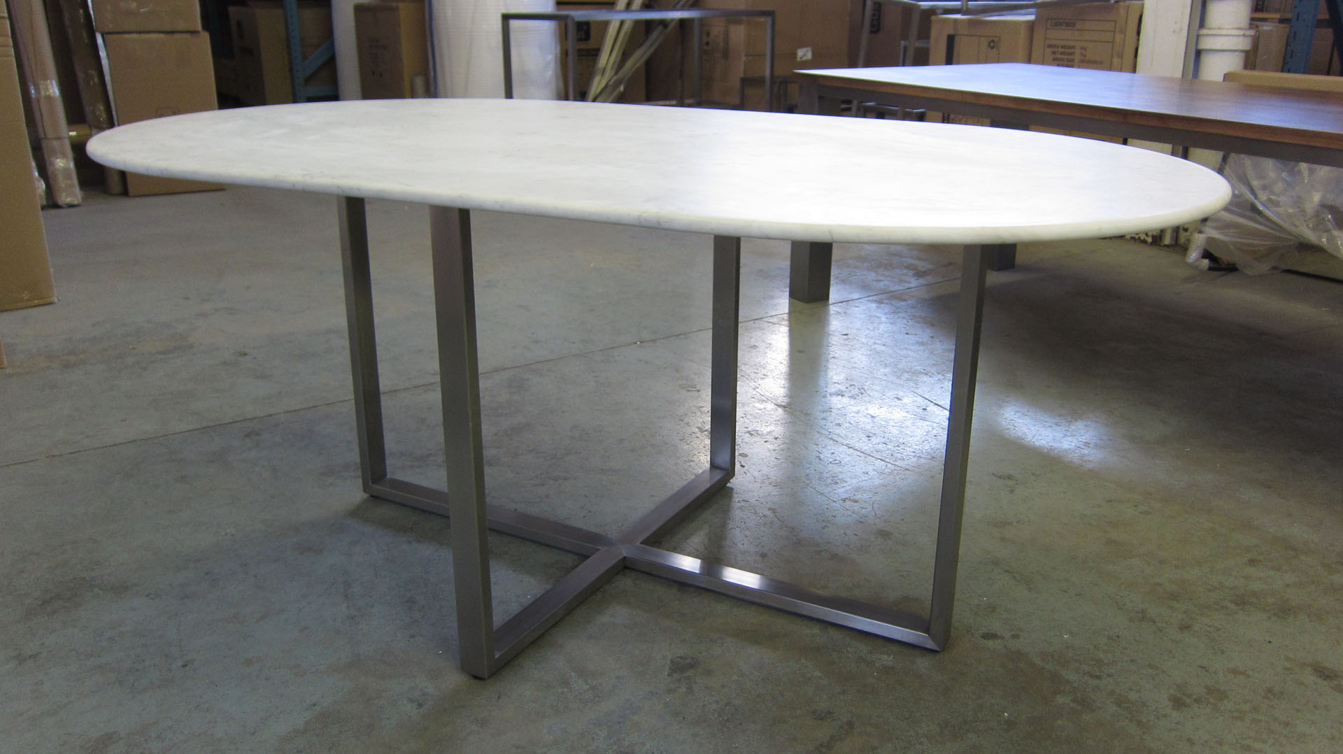 Round Dining Table | Stylegarage