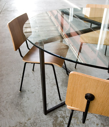 Round Dining Table | Stylegarage