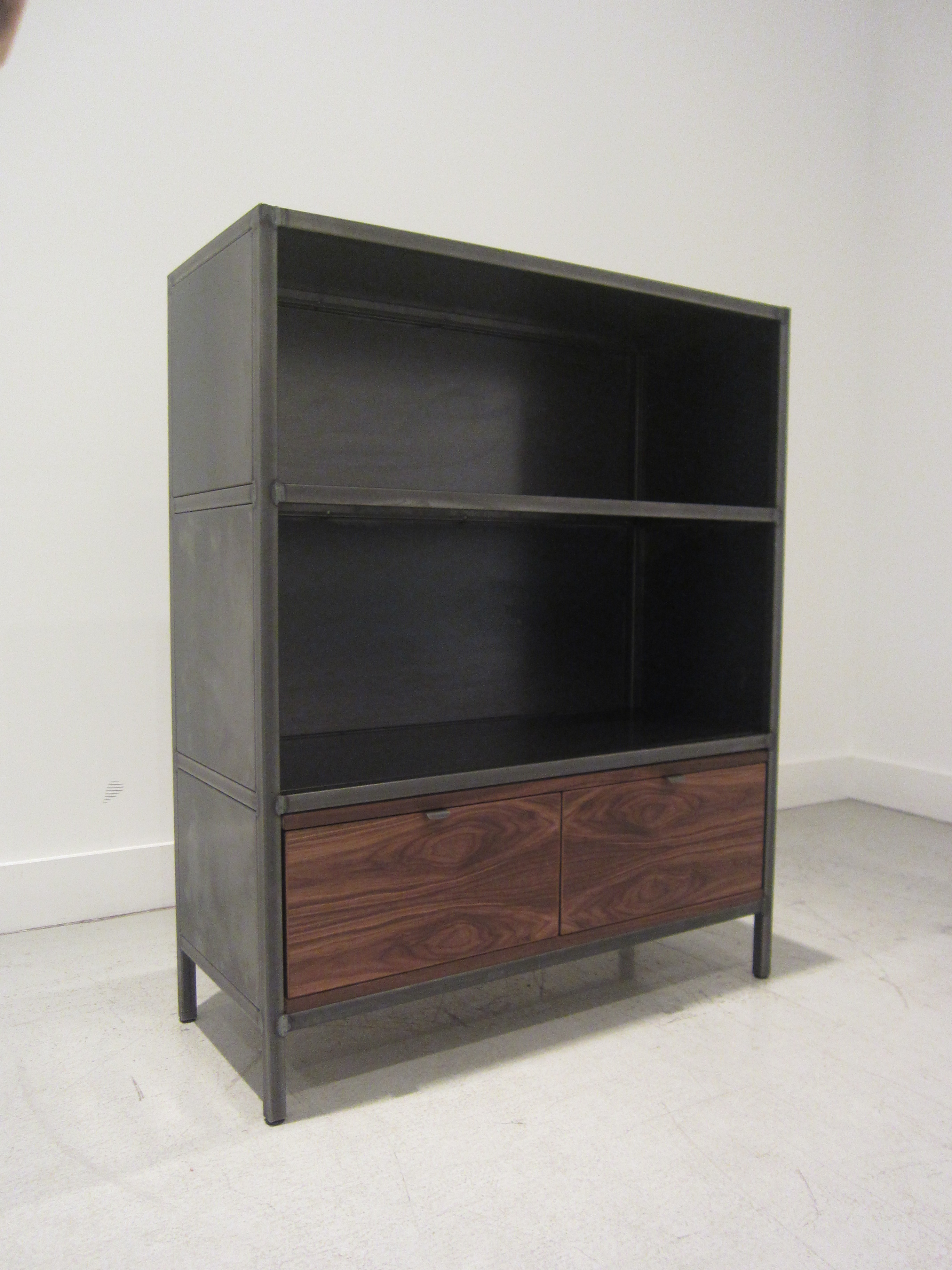 Shaw Display Case | Stylegarage