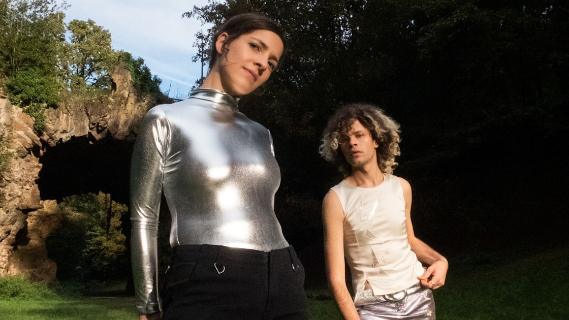 Flight Mode | Vio PRG, Azo & Vera Moro