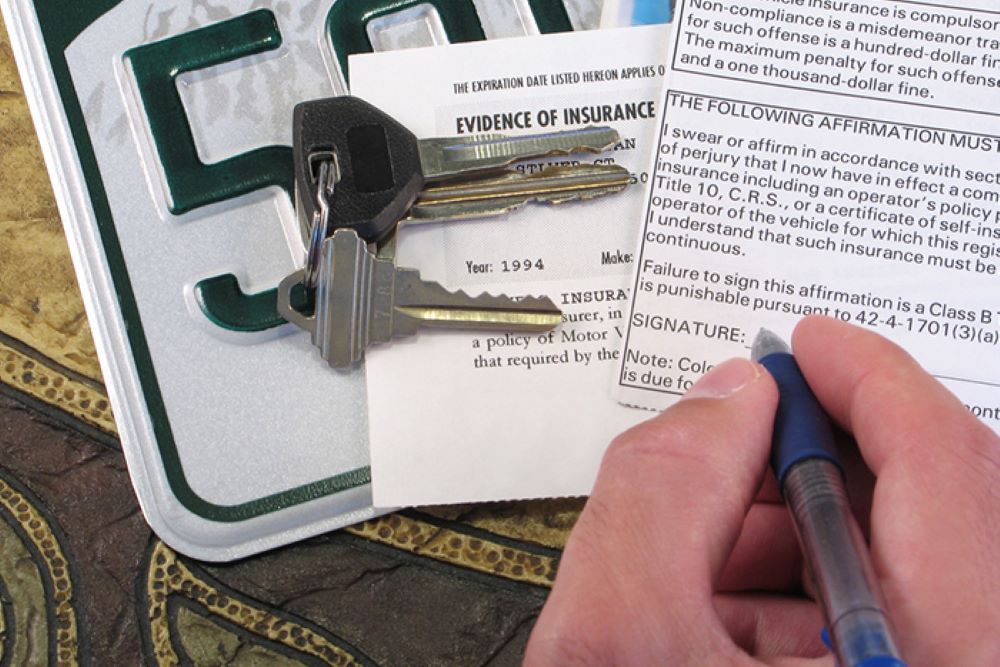 Understanding the Difference Between Car Title and Registration ...