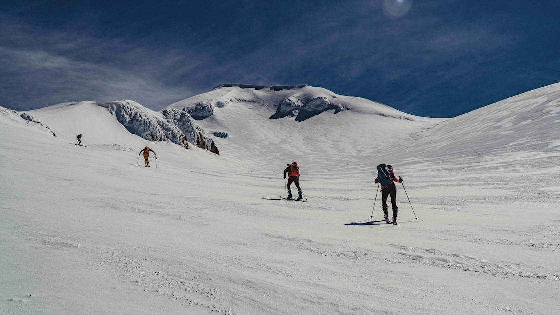 Skiing Tours & Courses | Highland Base Kerlingarfjöll, Iceland