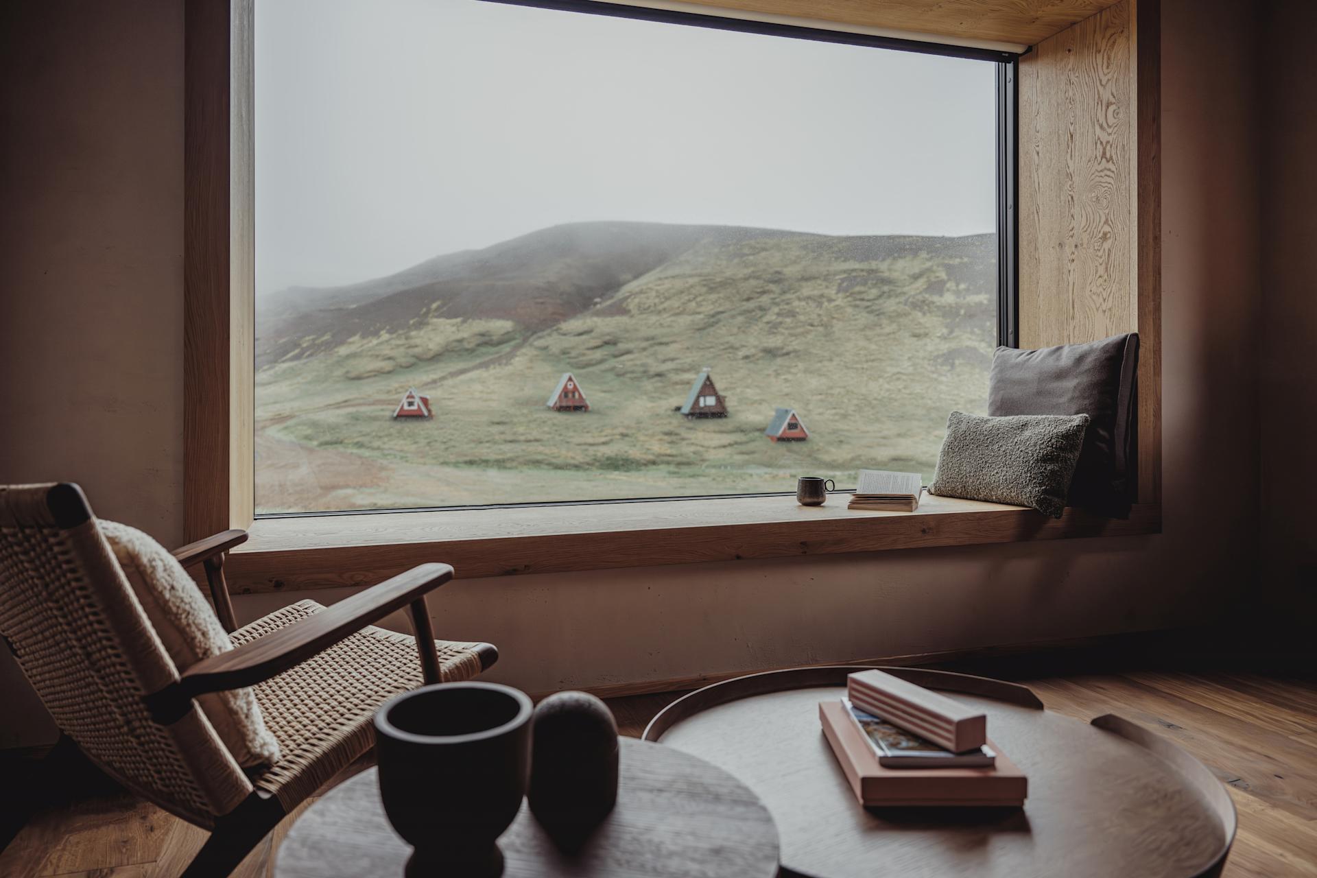 Extreme Paradise in Iceland | Highland Base Kerlingarfjöll