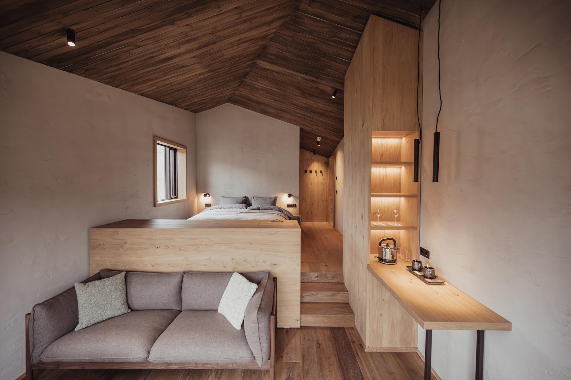 Highland Base Iceland | Extreme Paradise in Kerlingarfjöll Mountains