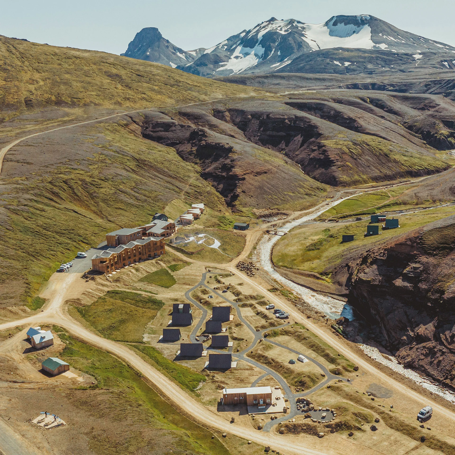 Highland Base Iceland | Extreme Paradise in Kerlingarfjöll Mountains